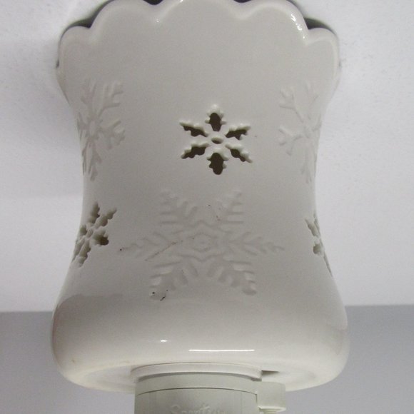 Scentsy | Holiday | Scentsy Blizzard Snowflake Mini Electric Wall Wax ...